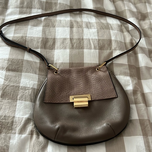 Ivanka Trump | Bags | Ivanka Trump Crossbody Purse | Poshmark